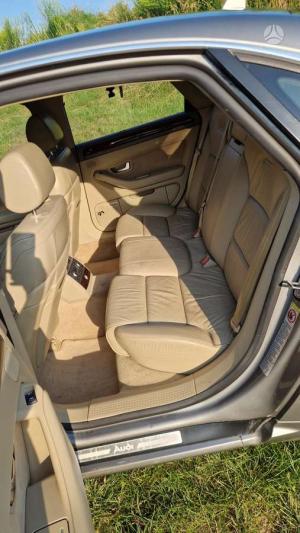 Grey Audi A8 2003 in Vilnius, with an engine capacity of 3.94 L and mileage of 330 thousand km for 2100 €, photo 12 on AUTOMOTO.COM.LV