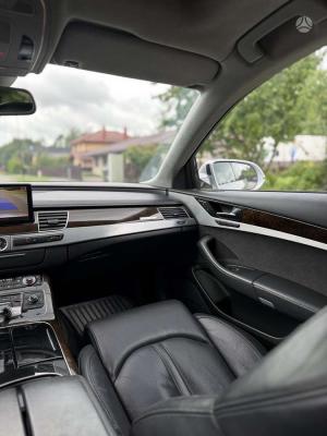 Grey Audi A8 2010 in Vilnius, with an engine capacity of 4.13 L and mileage of 241 thousand km for 10450 €, photo 14 on AUTOMOTO.COM.LV