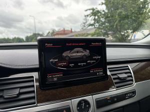 Grey Audi A8 2010 in Vilnius, with an engine capacity of 4.13 L and mileage of 241 thousand km for 10450 €, photo 34 on AUTOMOTO.COM.LV