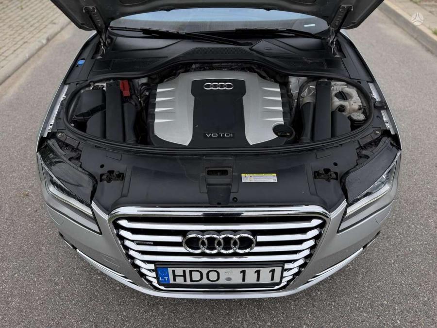Grey Audi A8 2010 in Vilnius, with an engine capacity of 4.13 L and mileage of 241 thousand km for 10450 €, photo 39 on AUTOMOTO.COM.LV