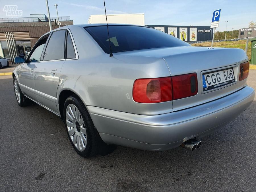 Pelēks Audi A8 1995 Kauņa, ar dzinēja tilpumu 2.80 L un nobraukumu 380 tūkst. km par 2350 €, foto 7 vietnē AUTOMOTO.COM.LV