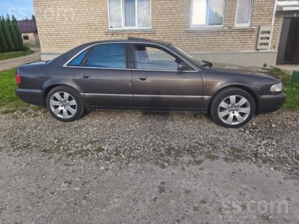 Grey Audi A8 1996 in Rezekne, with an engine capacity of 2.80 L and mileage of 277 thousand km for 2550 €, photo 3 on AUTOMOTO.COM.LV