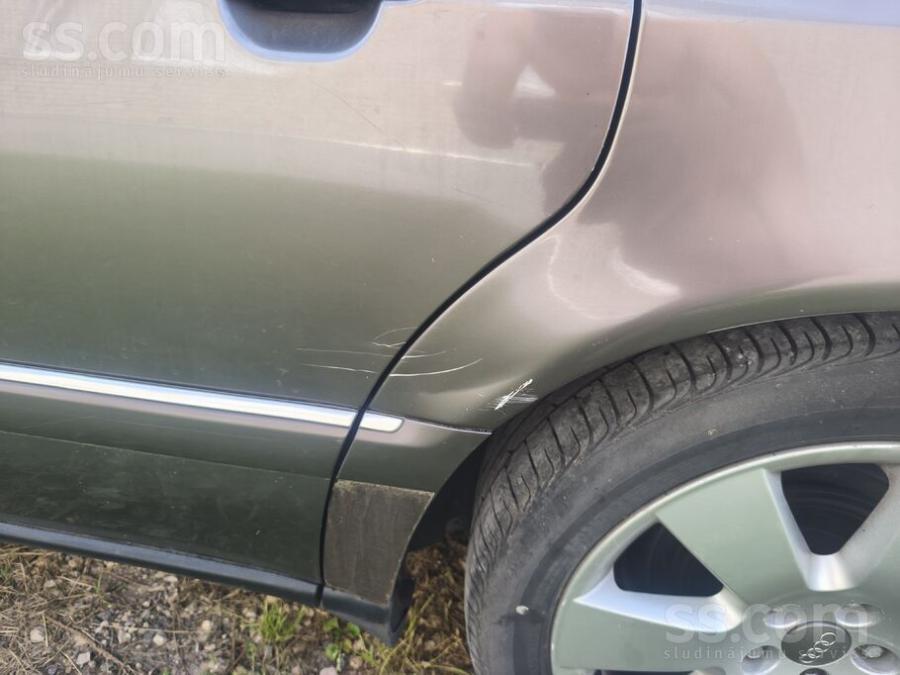 Pelēks Audi A8 1996 Rēzekne, ar dzinēja tilpumu 2.80 L un nobraukumu 277 tūkst. km par 2550 €, foto 8 vietnē AUTOMOTO.COM.LV