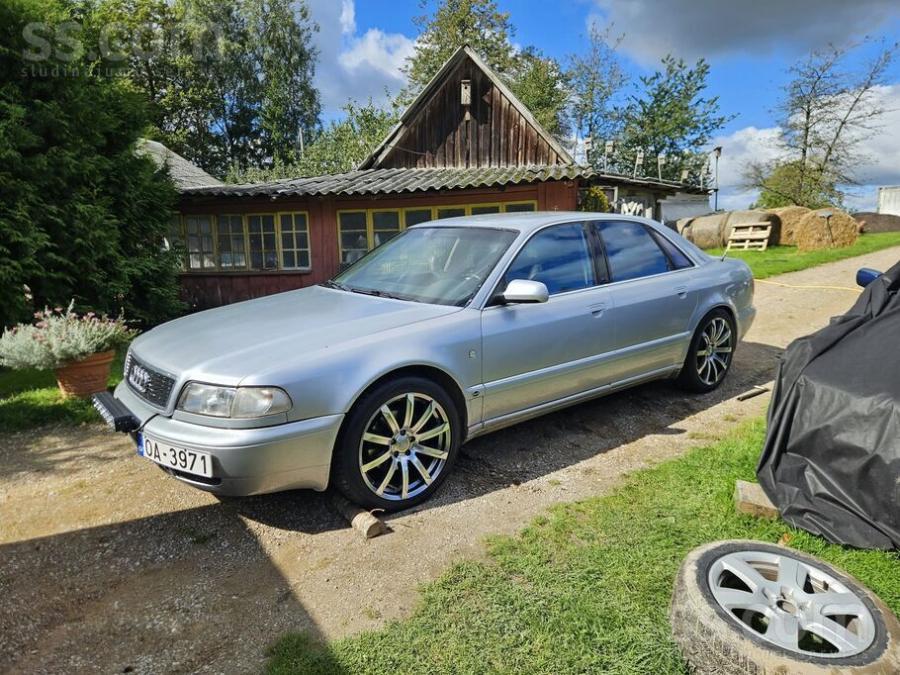 Pelēks Audi A8 1996 Liepāja, ar dzinēja tilpumu 4.20 L un nobraukumu 452 tūkst. km par 2999 €, foto 3 vietnē AUTOMOTO.COM.LV
