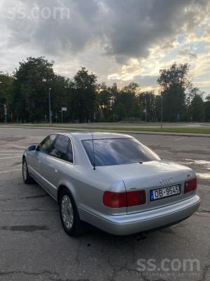 Grey Audi A8 1998 in Riga, with an engine capacity of 4.20 L and mileage of 182 thousand km for 5100 €, photo 6 on AUTOMOTO.COM.LV