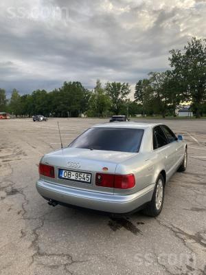 Grey Audi A8 1998 in Riga, with an engine capacity of 4.20 L and mileage of 182 thousand km for 5100 €, photo 7 on AUTOMOTO.COM.LV