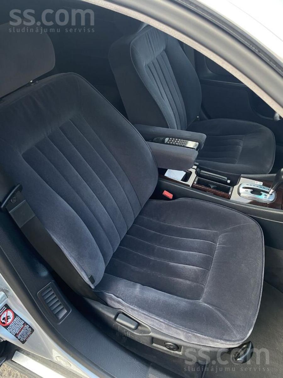 Grey Audi A8 1998 in Riga, with an engine capacity of 4.20 L and mileage of 182 thousand km for 5100 €, photo 10 on AUTOMOTO.COM.LV