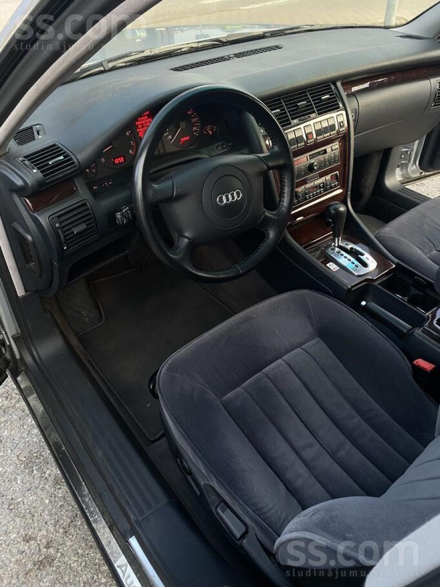 Grey Audi A8 1998 in Riga, with an engine capacity of 4.20 L and mileage of 182 thousand km for 5100 €, photo 13 on AUTOMOTO.COM.LV