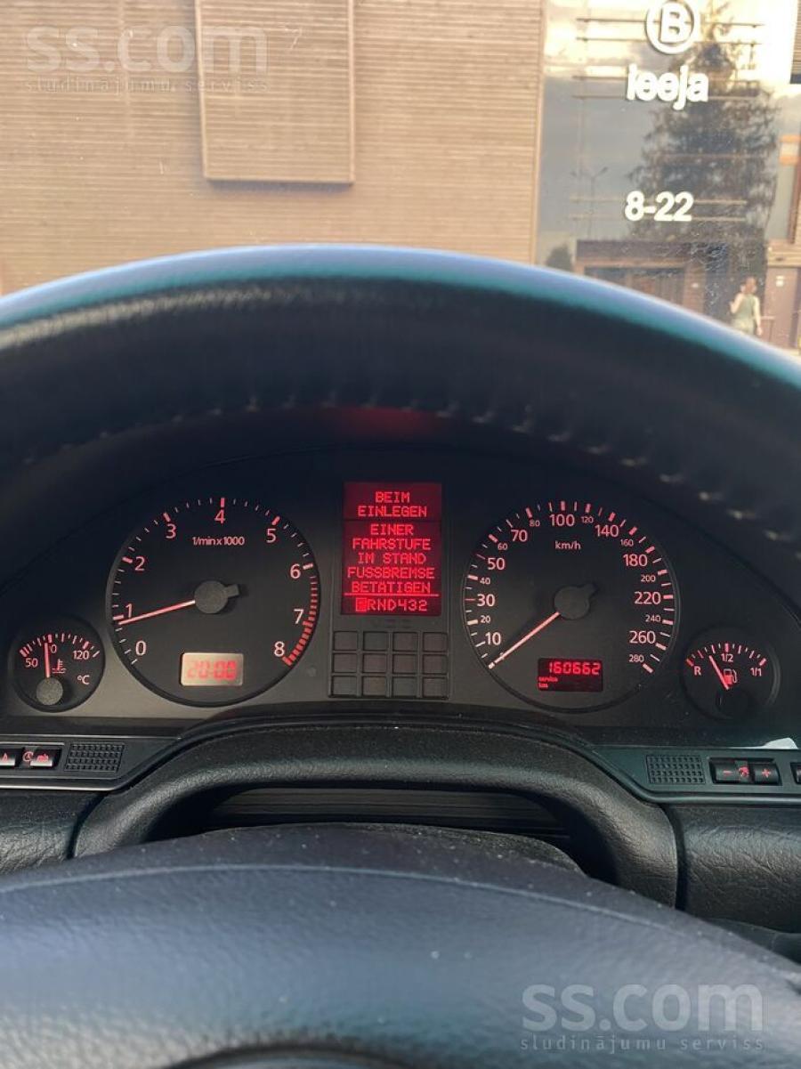 Grey Audi A8 1998 in Riga, with an engine capacity of 4.20 L and mileage of 182 thousand km for 5100 €, photo 16 on AUTOMOTO.COM.LV