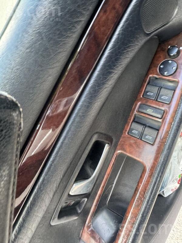 Pelēks Audi A8 1998 Cēsis, ar dzinēja tilpumu 2.50 L un nobraukumu 434 tūkst. km par 1650 €, foto 9 vietnē AUTOMOTO.COM.LV