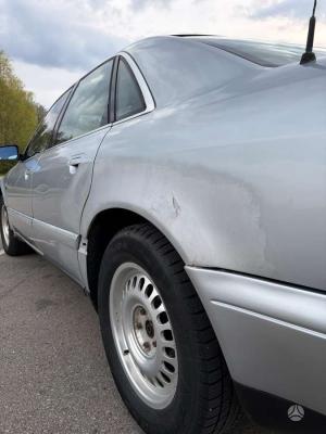Grey Audi A8 1998 in Klaipeda, with an engine capacity of 2.50 L and mileage of 501 thousand km for 1150 €, photo 8 on AUTOMOTO.COM.LV