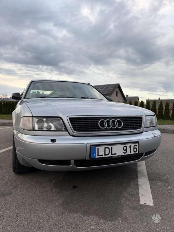 Grey Audi A8 1998 in Klaipeda, with an engine capacity of 2.50 L and mileage of 501 thousand km for 1150 €, photo 11 on AUTOMOTO.COM.LV