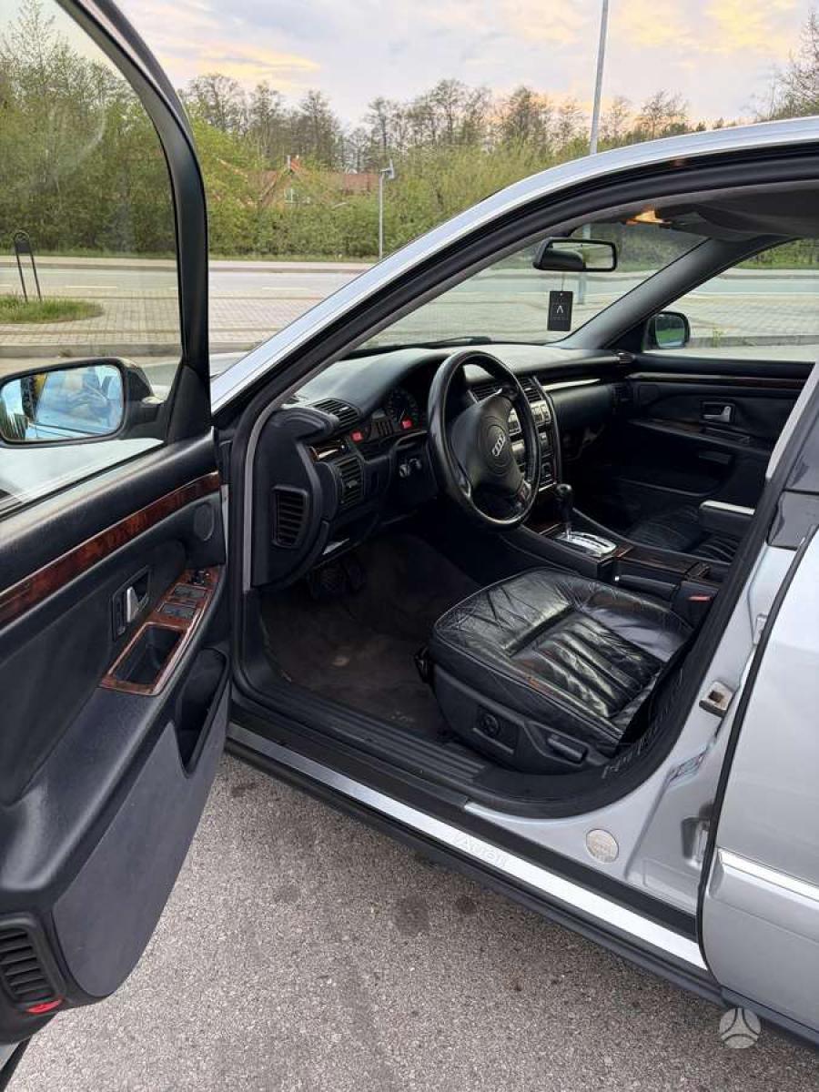 Grey Audi A8 1998 in Klaipeda, with an engine capacity of 2.50 L and mileage of 501 thousand km for 1150 €, photo 12 on AUTOMOTO.COM.LV