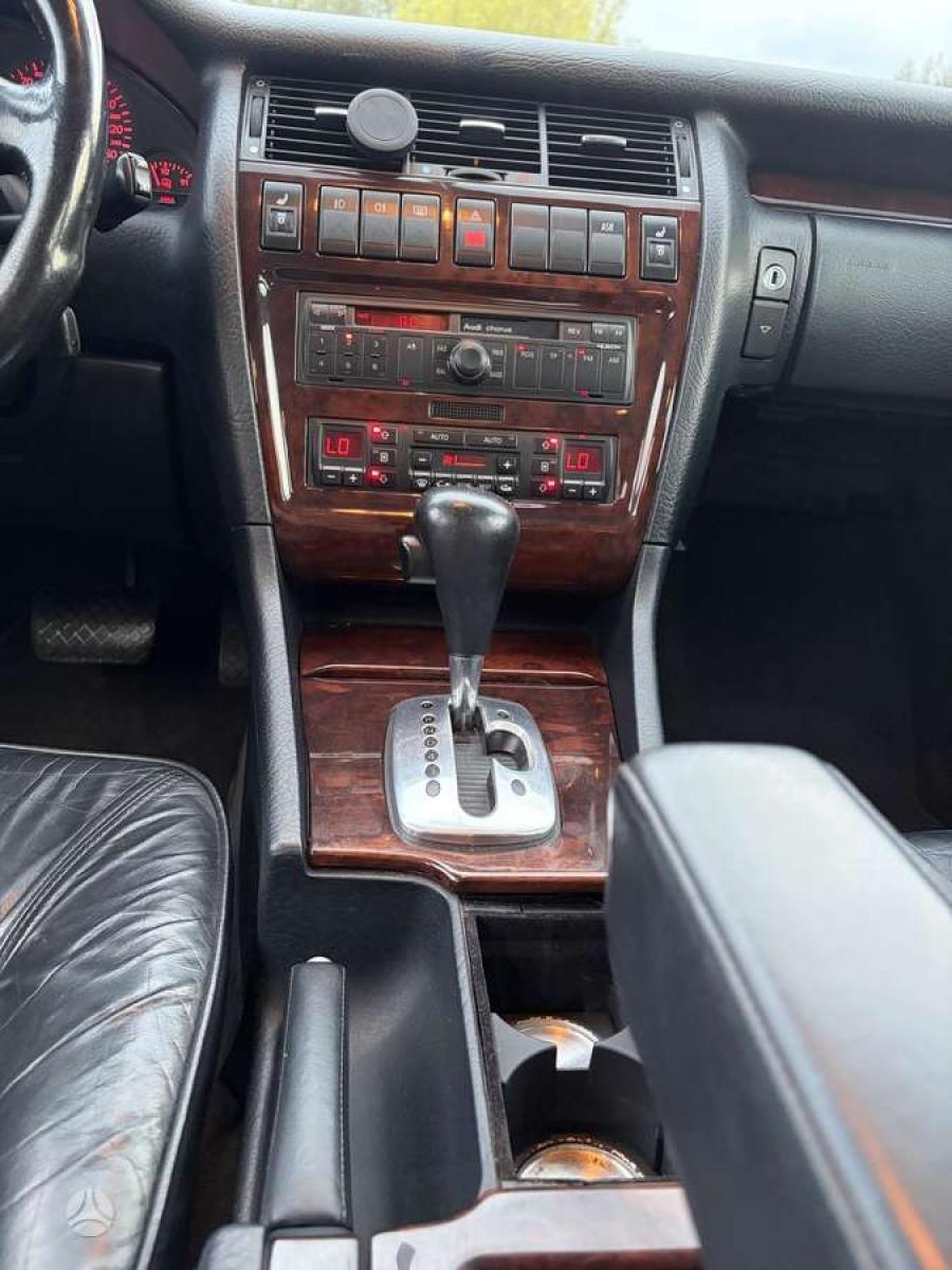 Grey Audi A8 1998 in Klaipeda, with an engine capacity of 2.50 L and mileage of 501 thousand km for 1150 €, photo 15 on AUTOMOTO.COM.LV