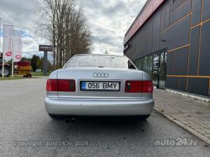 Pelēks Audi A8 2000 Viljandi, ar dzinēja tilpumu 4.20 L un nobraukumu 211 tūkst. km par 10000 €, foto 4 vietnē AUTOMOTO.COM.LV