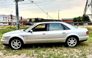 Pelēks Audi A8 2001 Rīga, ar dzinēja tilpumu 4.20 L un nobraukumu 87 tūkst. km par 12600 €, foto 4 vietnē AUTOMOTO.COM.LV