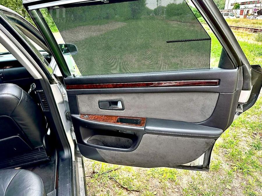 Pelēks Audi A8 2001 Rīga, ar dzinēja tilpumu 4.20 L un nobraukumu 87 tūkst. km par 12600 €, foto 14 vietnē AUTOMOTO.COM.LV