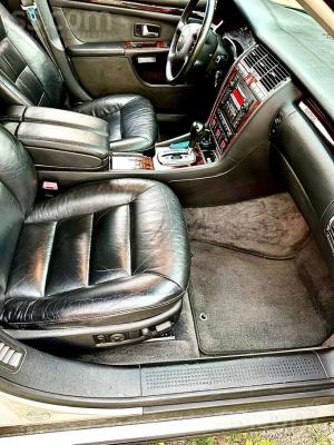 Pelēks Audi A8 2001 Rīga, ar dzinēja tilpumu 4.20 L un nobraukumu 87 tūkst. km par 12600 €, foto 16 vietnē AUTOMOTO.COM.LV