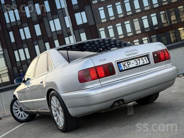 Pelēks Audi A8 2001 Rīga, ar dzinēja tilpumu 2.50 L un nobraukumu 360 tūkst. km par 3000 €, foto 3 vietnē AUTOMOTO.COM.LV
