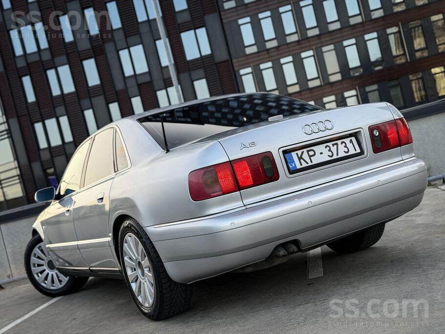 Grey Audi A8 2001 in Riga, with an engine capacity of 2.50 L and mileage of 360 thousand km for 3000 €, photo 4 on AUTOMOTO.COM.LV
