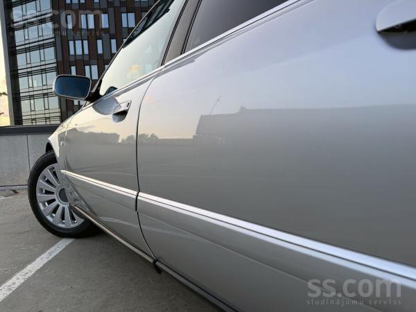 Pelēks Audi A8 2001 Rīga, ar dzinēja tilpumu 2.50 L un nobraukumu 360 tūkst. km par 3000 €, foto 4 vietnē AUTOMOTO.COM.LV
