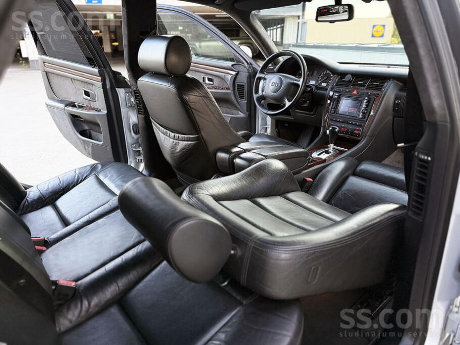 Grey Audi A8 2001 in Riga, with an engine capacity of 2.50 L and mileage of 360 thousand km for 3000 €, photo 10 on AUTOMOTO.COM.LV