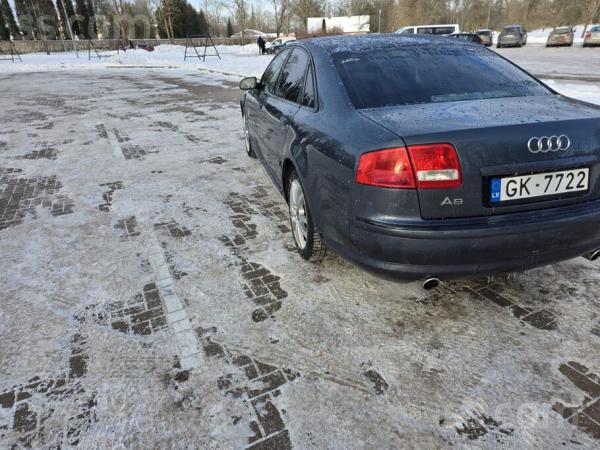 Grey Audi A8 2002 in Riga, with an engine capacity of 4.20 L and mileage of 413 thousand km for 4500 €, photo 4 on AUTOMOTO.COM.LV