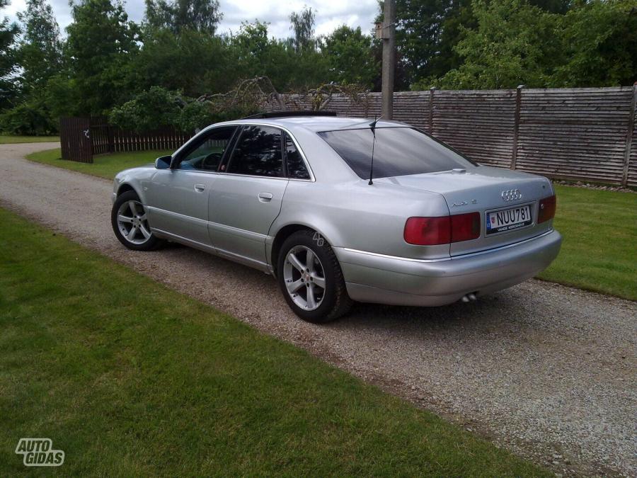 Grey Audi A8 2002 in Akmene, with an engine capacity of 2.50 L and mileage of 290 thousand km for 4550 €, photo 1 on AUTOMOTO.COM.LV