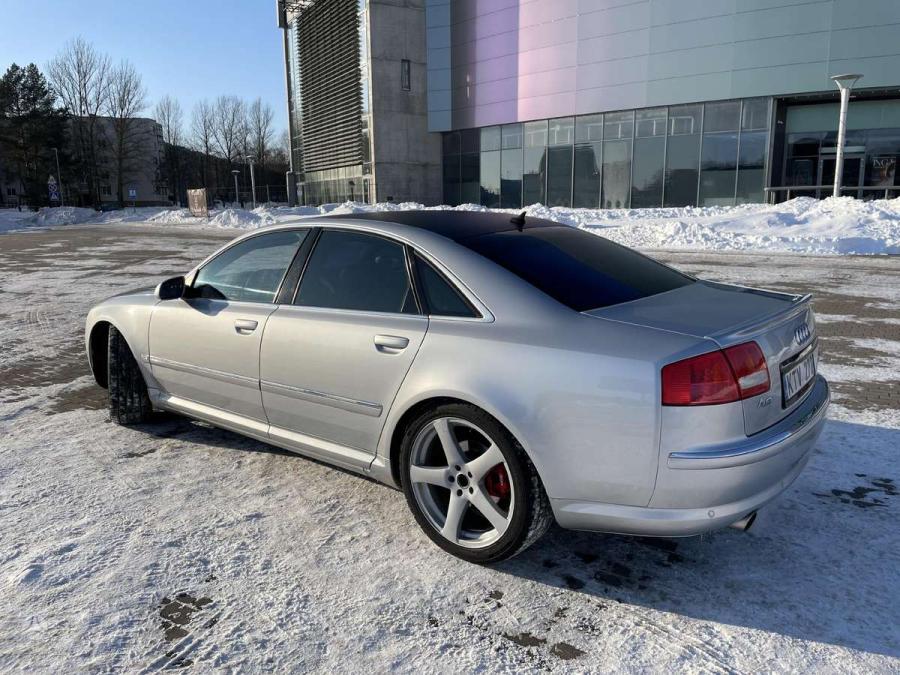 Pelēks Audi A8 2003 Panevēža, ar dzinēja tilpumu 4.20 L un nobraukumu 390 tūkst. km par 3800 €, foto 4 vietnē AUTOMOTO.COM.LV