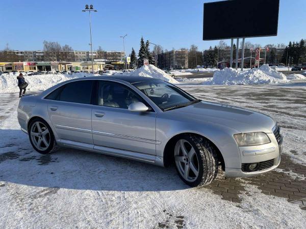 Grey Audi A8 2003 in Panevezys, with an engine capacity of 4.20 L and mileage of 390 thousand km for 3800 €, photo 9 on AUTOMOTO.COM.LV