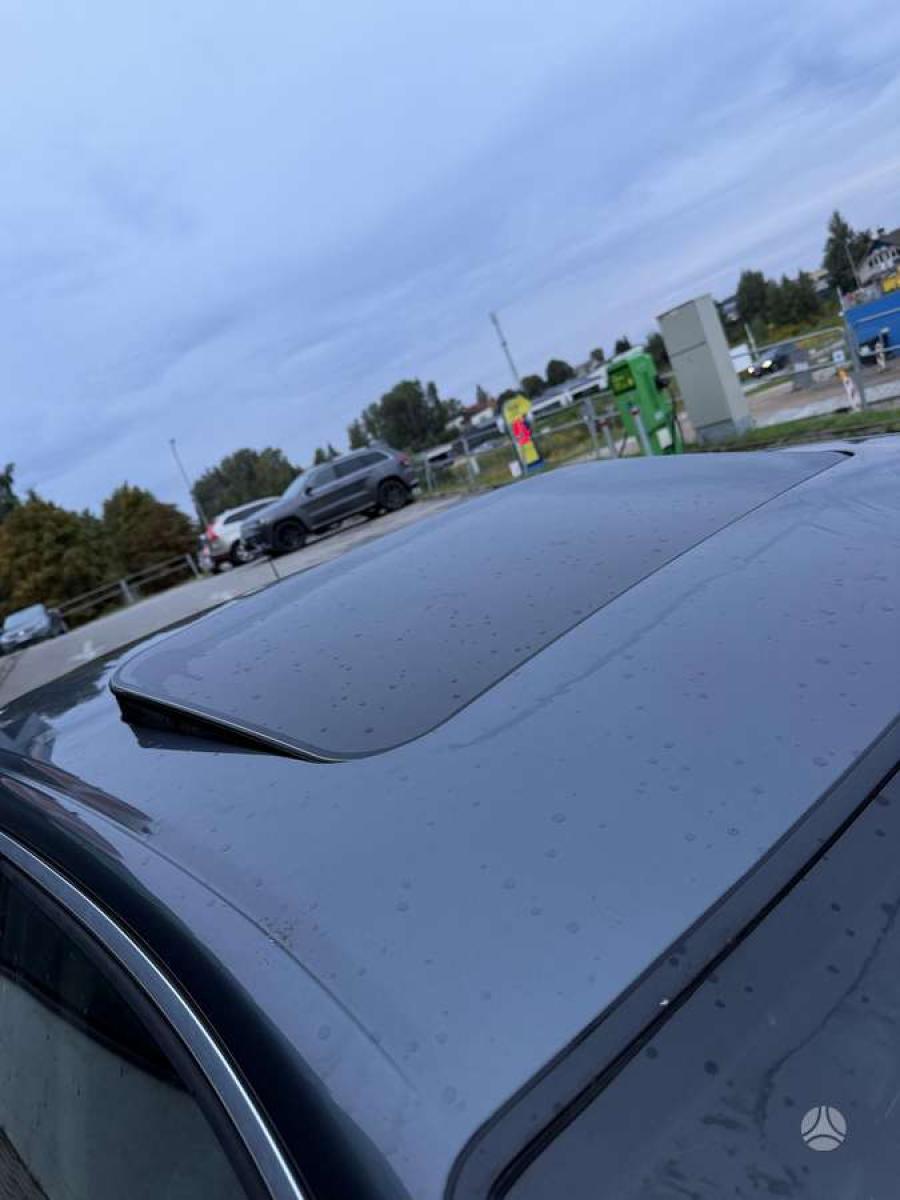 Pelēks Audi A8 2003 Viļņa, ar dzinēja tilpumu 2.50 L un nobraukumu 300 tūkst. km par 1650 €, foto 14 vietnē AUTOMOTO.COM.LV
