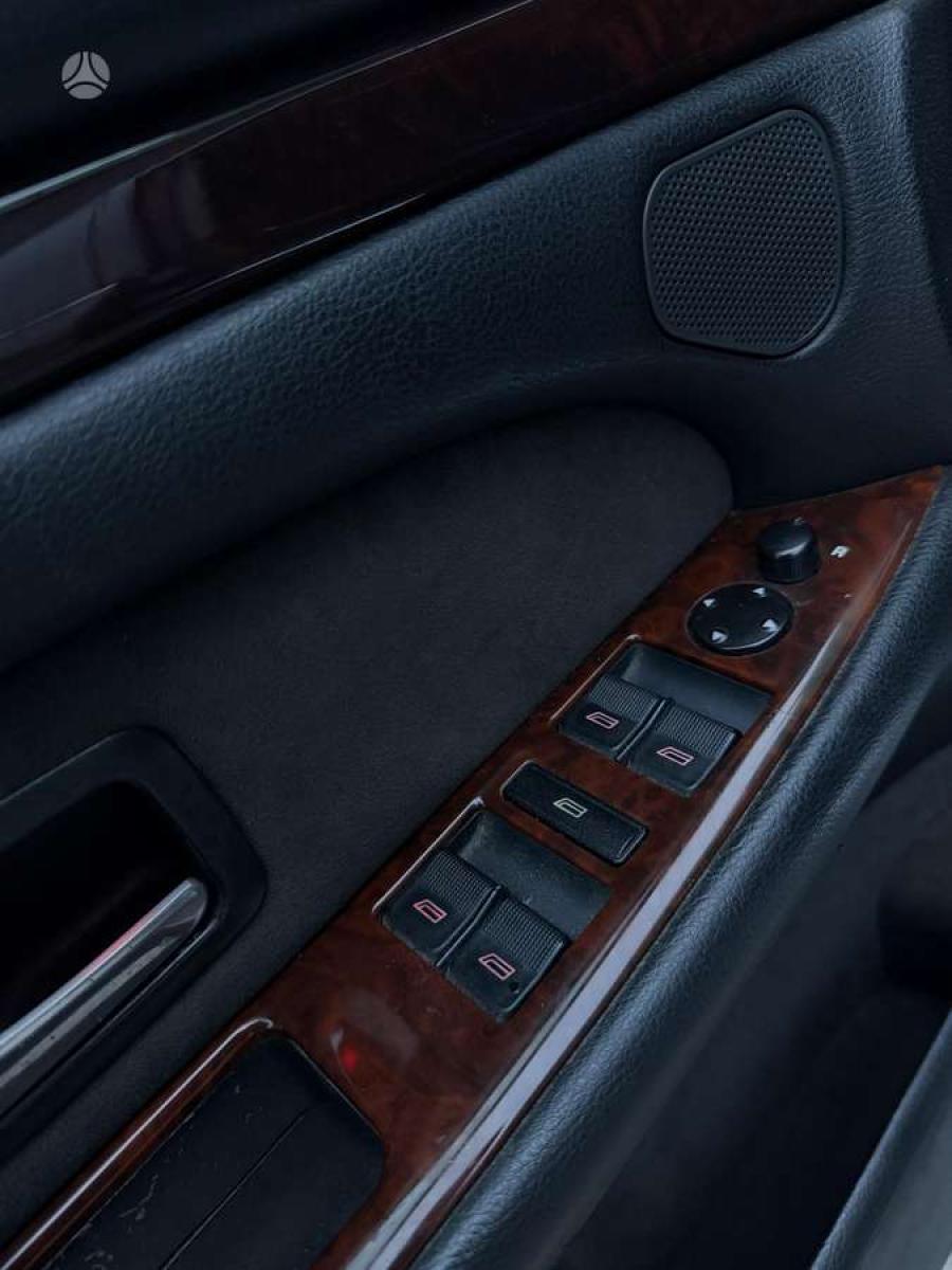 Pelēks Audi A8 2003 Viļņa, ar dzinēja tilpumu 2.50 L un nobraukumu 300 tūkst. km par 1650 €, foto 16 vietnē AUTOMOTO.COM.LV