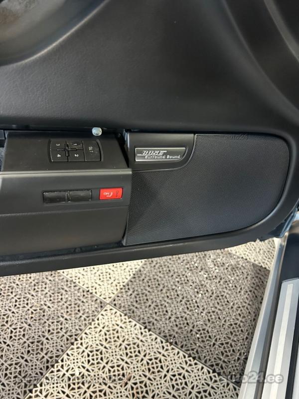 Grey Audi A8 2004 in Parnu, with an engine capacity of 3.90 L and mileage of 383 thousand km for 6900 €, photo 11 on AUTOMOTO.COM.LV