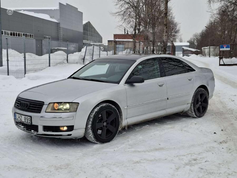 Grey Audi A8 2004 in Plunge, with an engine capacity of 3.00 L and mileage of 422 thousand km for 2750 €, photo 1 on AUTOMOTO.COM.LV
