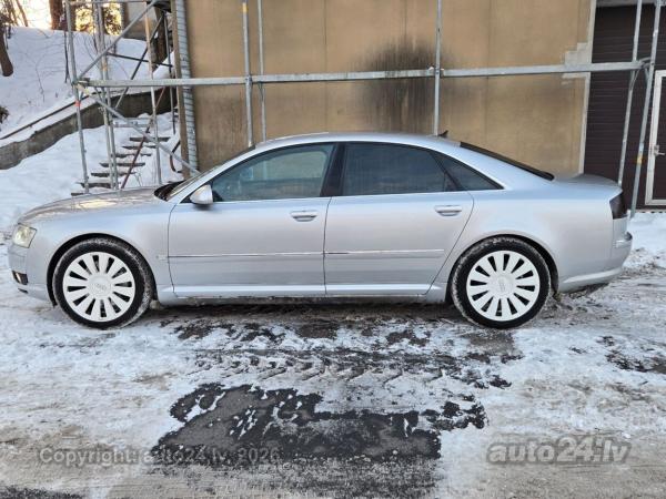 Pelēks Audi A8 2004 Tallina, ar dzinēja tilpumu 3.90 L un nobraukumu 470 tūkst. km par 4799 €, foto 5 vietnē AUTOMOTO.COM.LV