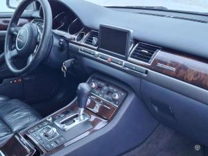 Pelēks Audi A8 2004 Plungė, ar dzinēja tilpumu 3.00 L un nobraukumu 422 tūkst. km par 3250 €, foto 21 vietnē AUTOMOTO.COM.LV