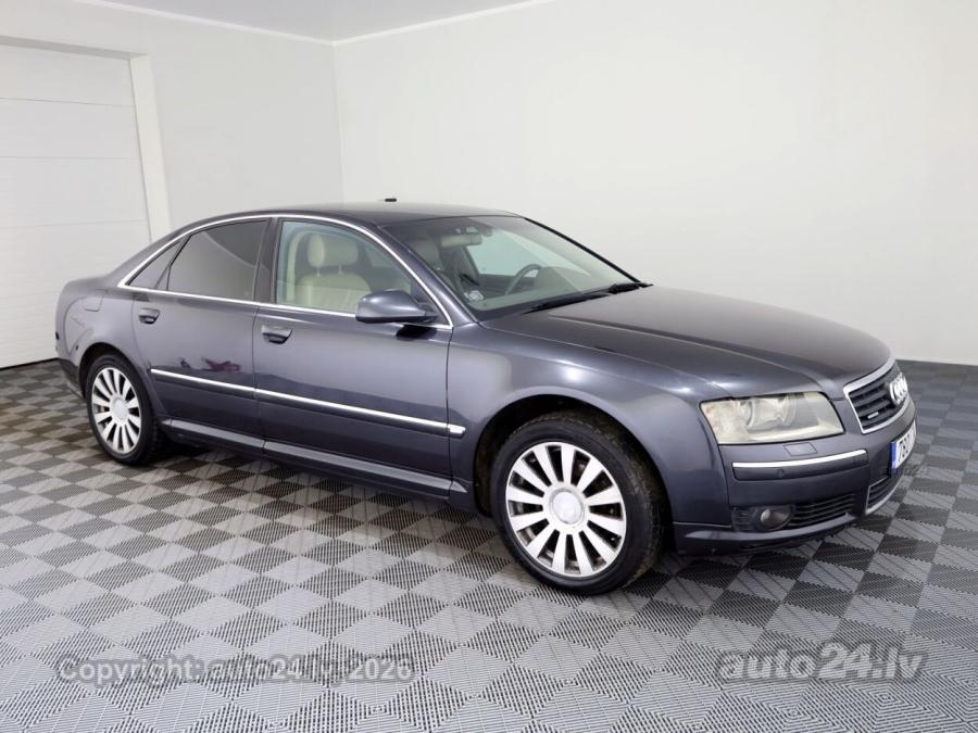 Pelēks Audi A8 2004 Tallina, ar dzinēja tilpumu 3.00 L un nobraukumu 292 tūkst. km par 2799 €, foto 1 vietnē AUTOMOTO.COM.LV