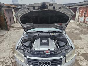 Grey Audi A8 2004 in Klaipeda, with an engine capacity of 3.90 L and mileage of 3900 thousand km for 2319 €, photo 4 on AUTOMOTO.COM.LV