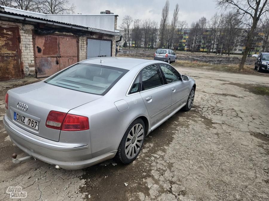 Grey Audi A8 2004 in Klaipeda, with an engine capacity of 3.90 L and mileage of 3900 thousand km for 2319 €, photo 14 on AUTOMOTO.COM.LV