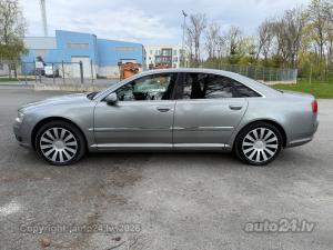 Grey Audi A8 2004 in Tallinn, with an engine capacity of 3.00 L and mileage of 0 thousand km for 3300 €, photo 7 on AUTOMOTO.COM.LV