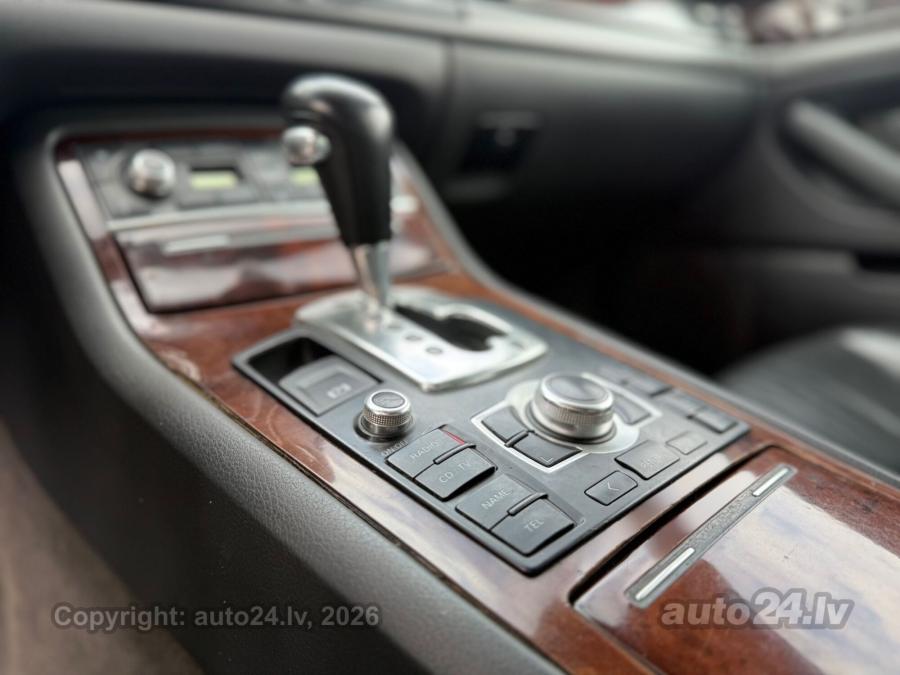 Grey Audi A8 2004 in Tallinn, with an engine capacity of 3.00 L and mileage of 0 thousand km for 3300 €, photo 10 on AUTOMOTO.COM.LV