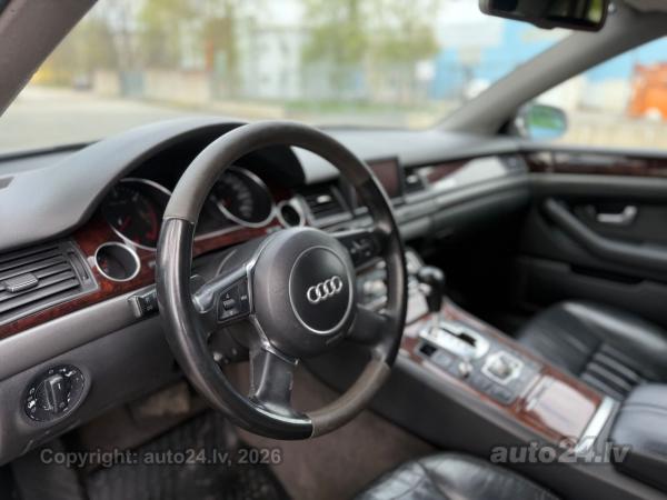 Pelēks Audi A8 2004 Tallina, ar dzinēja tilpumu 3.00 L un nobraukumu 0 tūkst. km par 2200 €, foto 7 vietnē AUTOMOTO.COM.LV