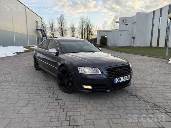 Pelēks Audi A8 2004 Jelgava, ar dzinēja tilpumu 3.00 L un nobraukumu 437 tūkst. km par 3500 €, foto 1 vietnē AUTOMOTO.COM.LV