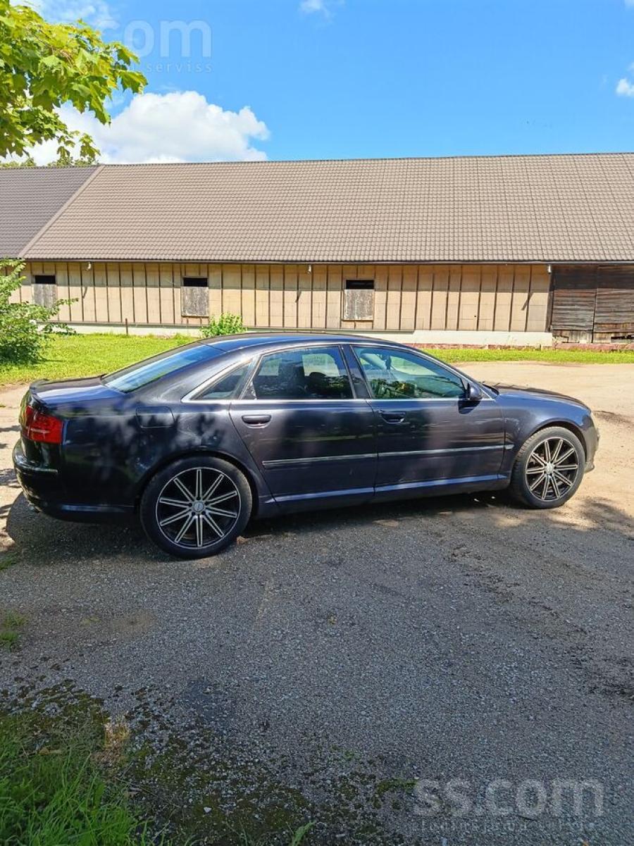 Pelēks Audi A8 2004 Valmiera, ar dzinēja tilpumu 3.00 L un nobraukumu 400 tūkst. km par 2511 €, foto 5 vietnē AUTOMOTO.COM.LV