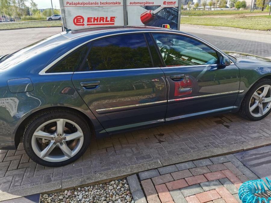 Grey Audi A8 2004 in Rezekne, with an engine capacity of 3.00 L and mileage of 275 thousand km for 5500 €, photo 3 on AUTOMOTO.COM.LV