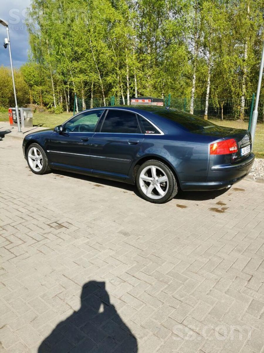 Grey Audi A8 2004 in Rezekne, with an engine capacity of 3.00 L and mileage of 275 thousand km for 5500 €, photo 8 on AUTOMOTO.COM.LV