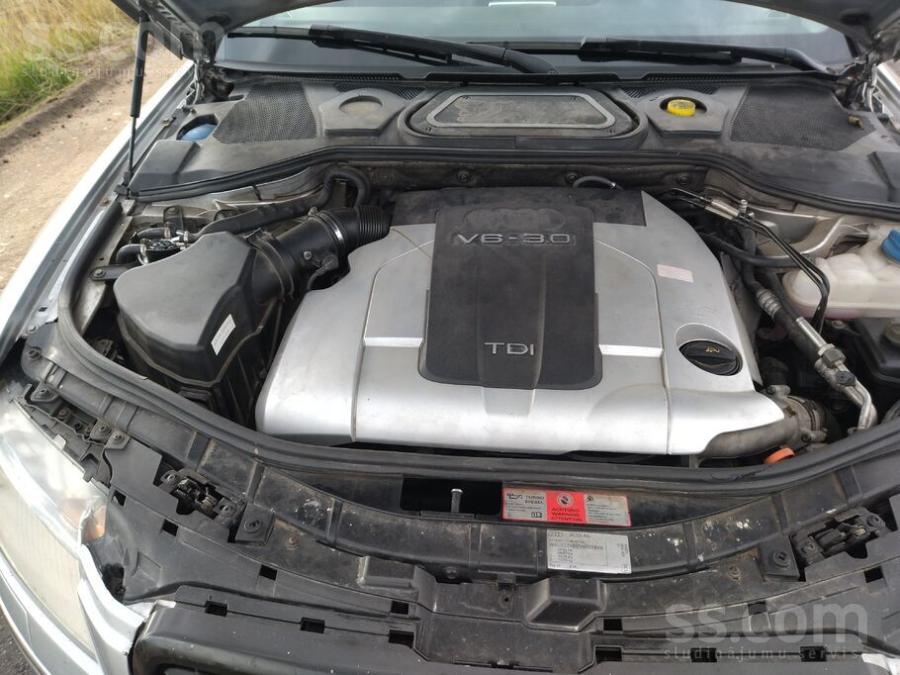 Pelēks Audi A8 2004 Rēzekne, ar dzinēja tilpumu 3.00 L un nobraukumu 356 tūkst. km par 3600 €, foto 6 vietnē AUTOMOTO.COM.LV