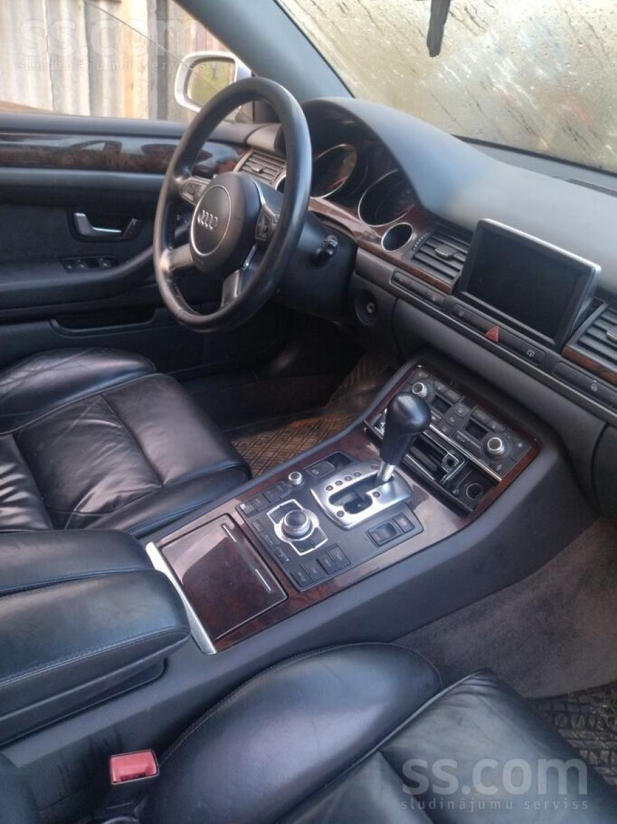 Pelēks Audi A8 2004 Rēzekne, ar dzinēja tilpumu 3.00 L un nobraukumu 356 tūkst. km par 3600 €, foto 7 vietnē AUTOMOTO.COM.LV