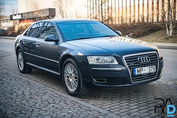 Pelēks Audi A8 2005 Rīga, ar dzinēja tilpumu 4.20 L un nobraukumu 411 tūkst. km par 3590 €, foto 3 vietnē AUTOMOTO.COM.LV