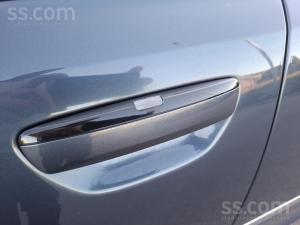 Pelēks Audi A8 2005 Daugavpils, ar dzinēja tilpumu 4.20 L un nobraukumu 284 tūkst. km par 8200 €, foto 14 vietnē AUTOMOTO.COM.LV